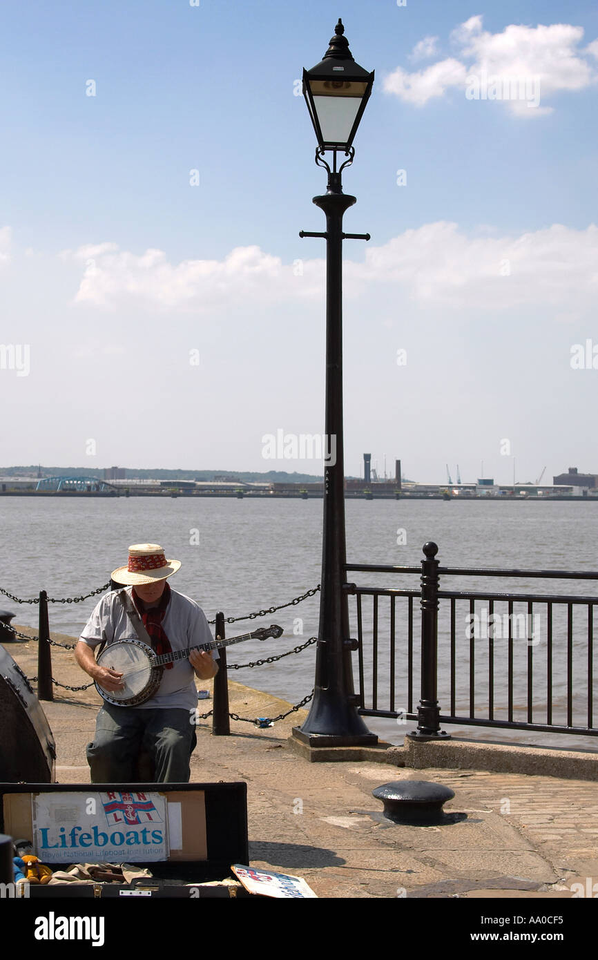 Dockside Busker Liverpool Stock Photo - Alamy