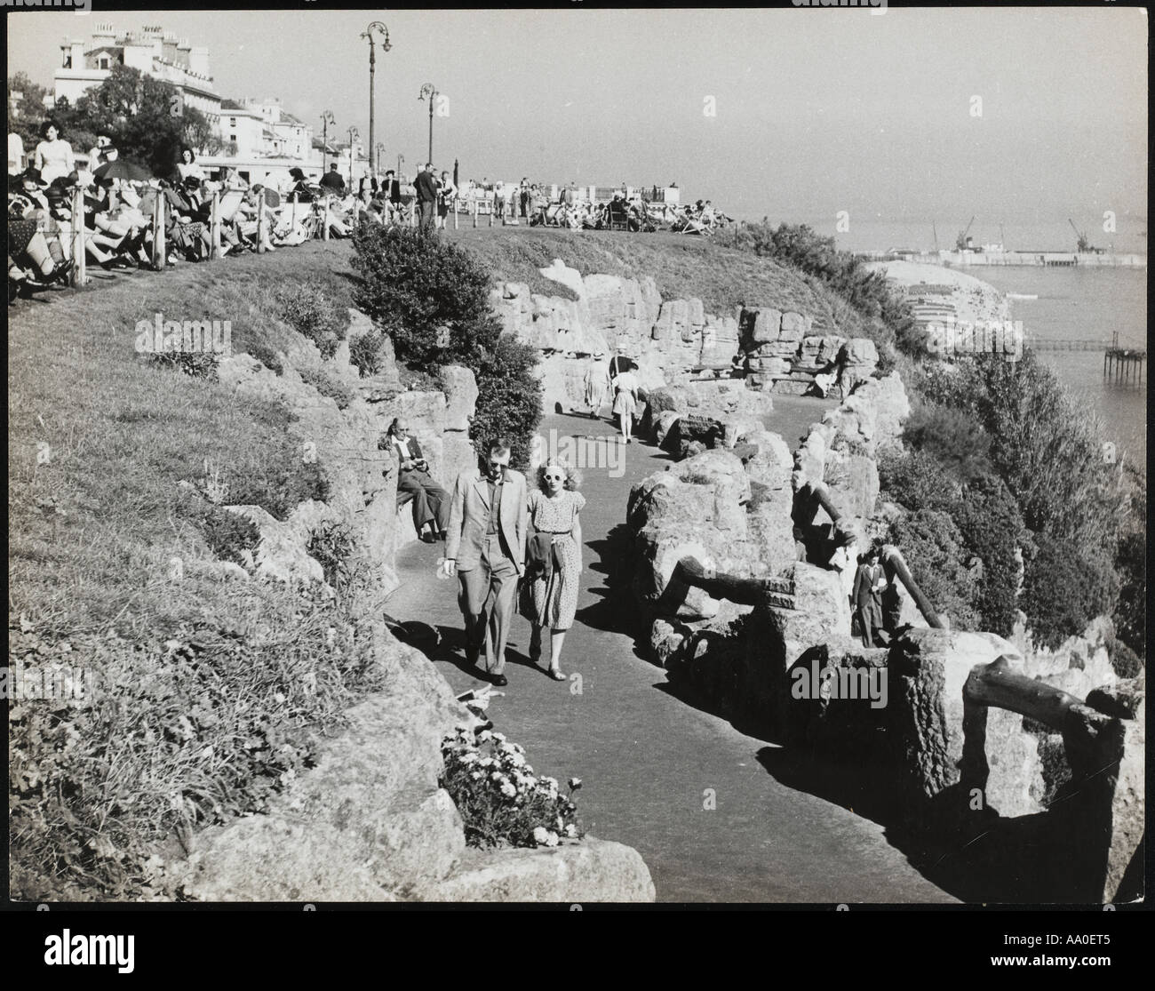 1950s people england hi-res stock photography and images - Alamy