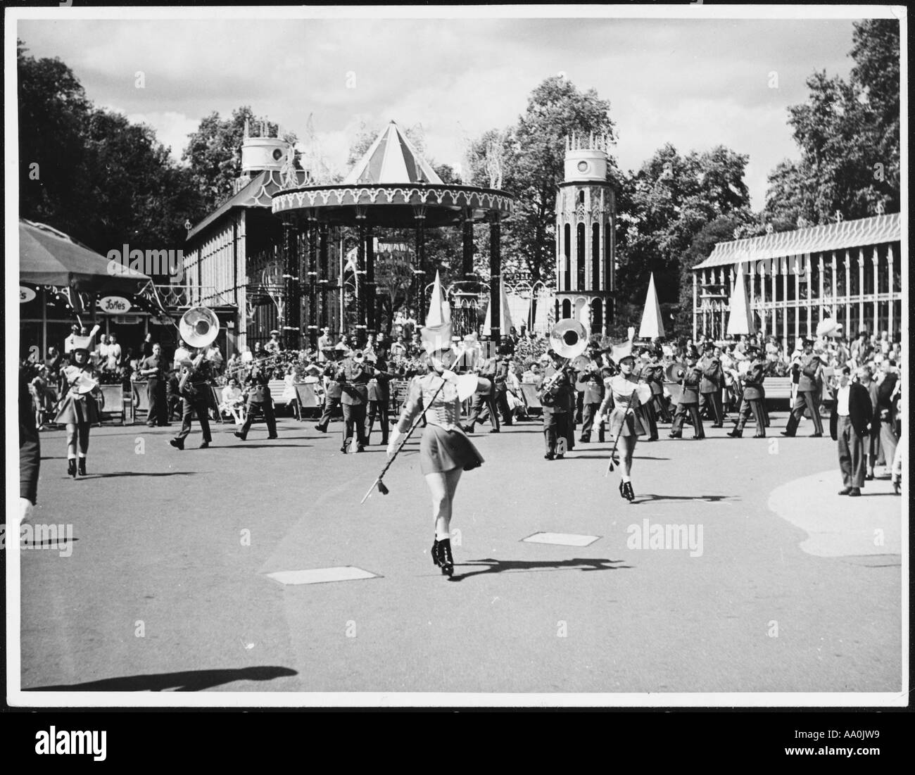 Majorettes hi-res stock photography and images - Alamy