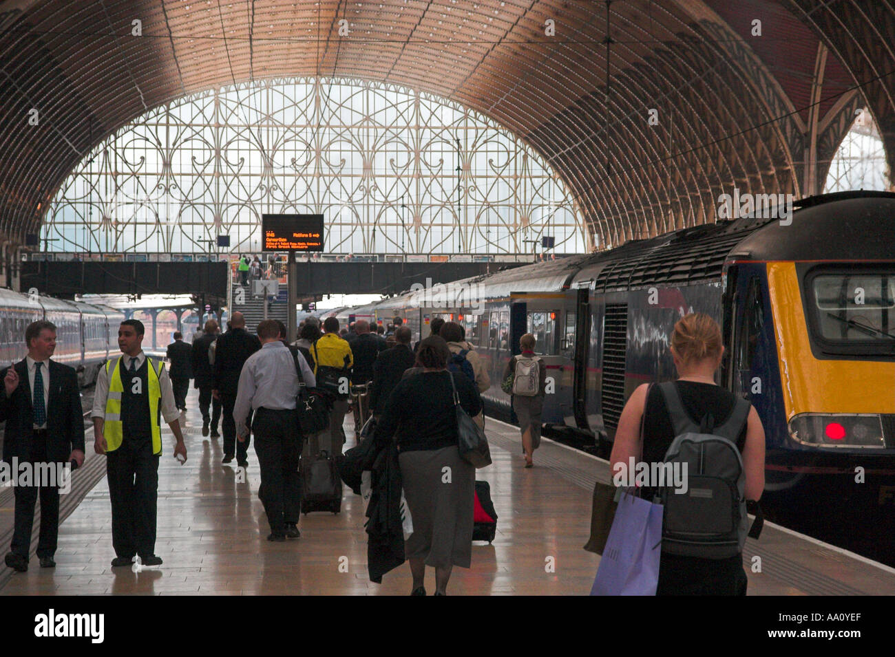 Interior of Paddington Train Station in London England 2005 Stock Photo ...
