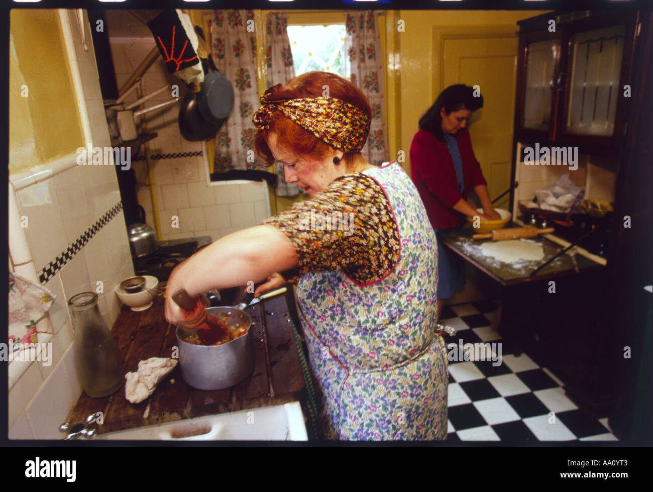 1940s cooking hi-res stock photography and images - Alamy