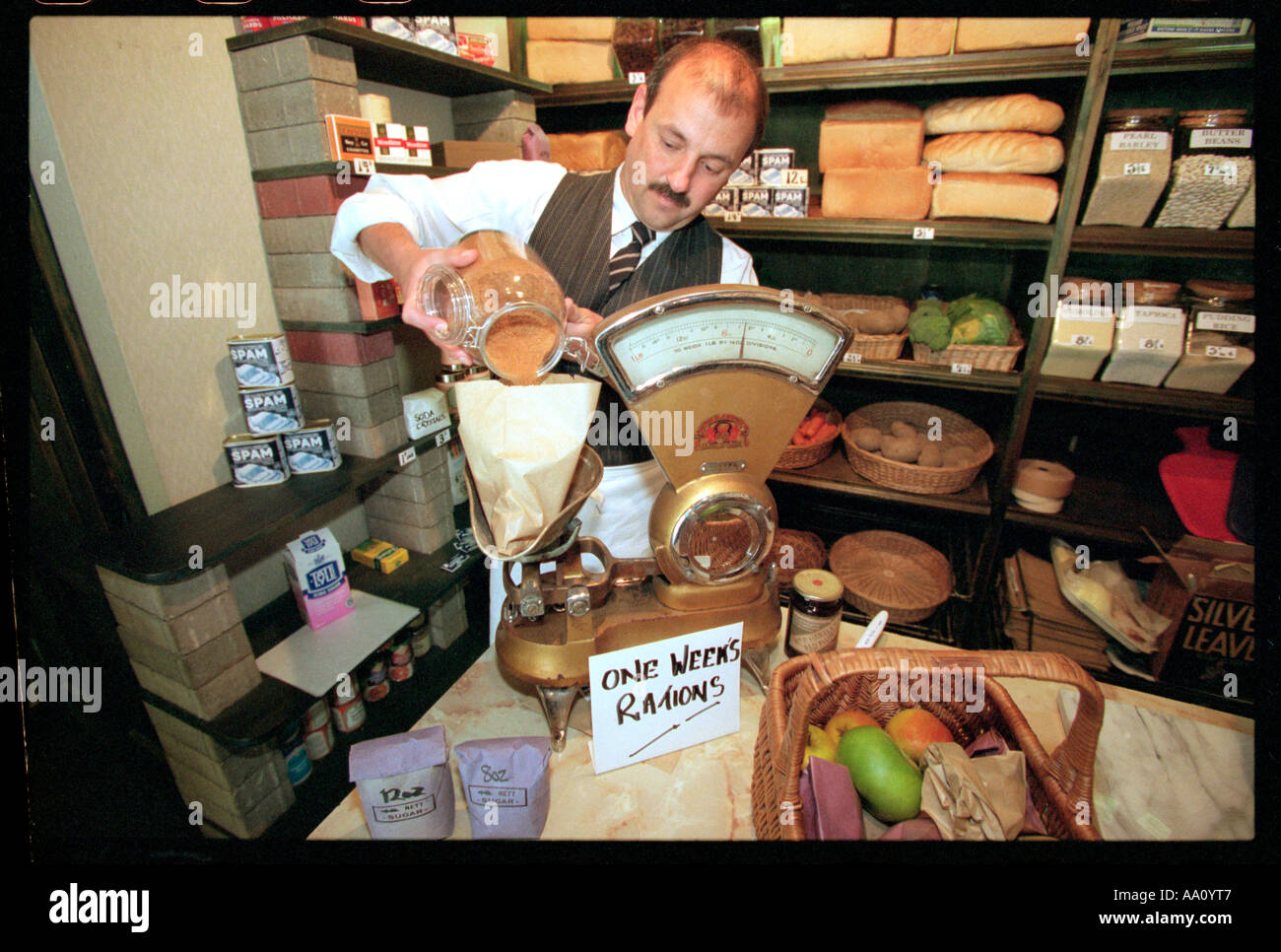 Old grocery shop scales hi-res stock photography and images - Alamy