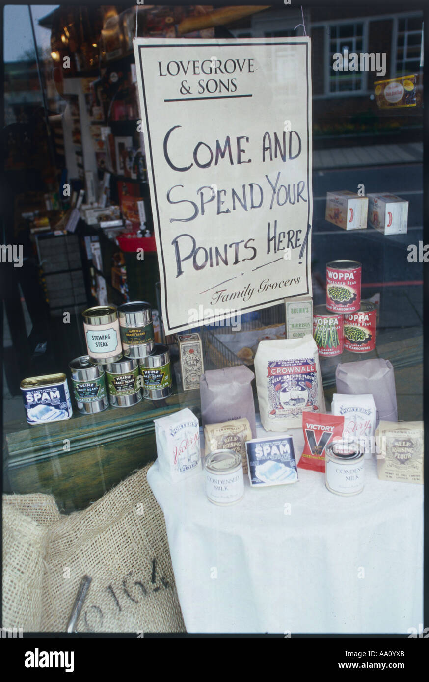 1940s shop window hi-res stock photography and images - Alamy