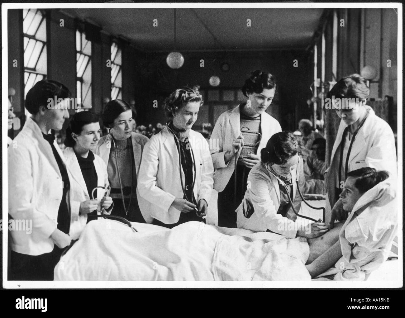 Female Medical Students Stock Photo - Alamy