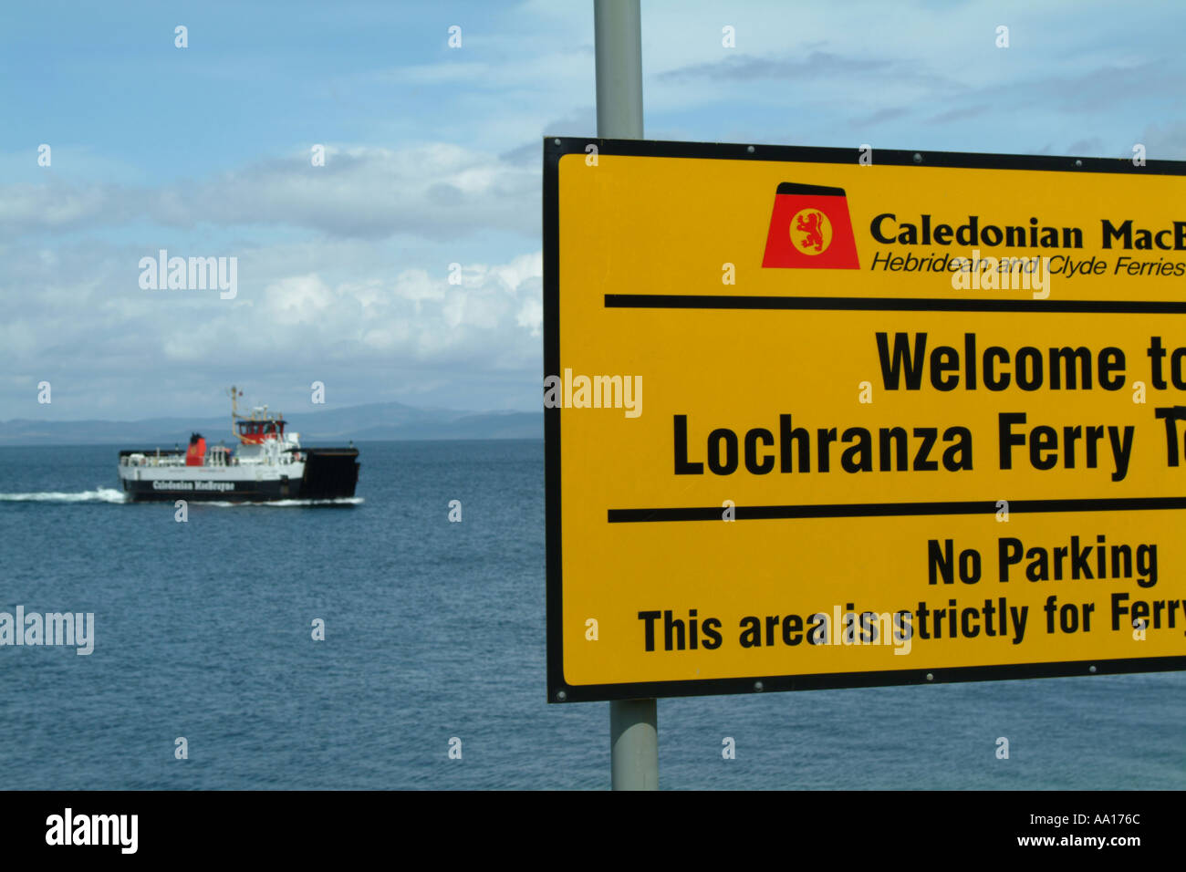 Claonaig lochranza ferry hi-res stock photography and images - Alamy