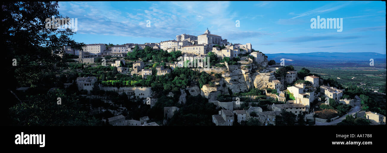 Gordes a hill top village in Provence France Stock Photo - Alamy