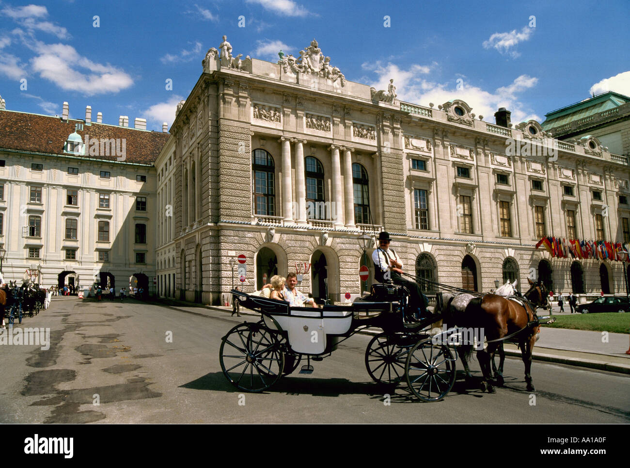 Austria Vienna Carriage Hofburg Stock Photo - Alamy