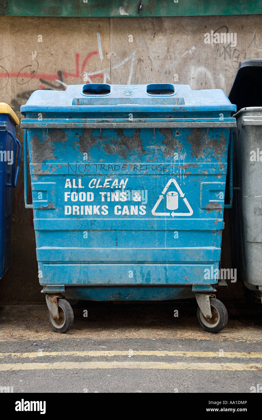 Recycling skip for cans Stock Photo - Alamy