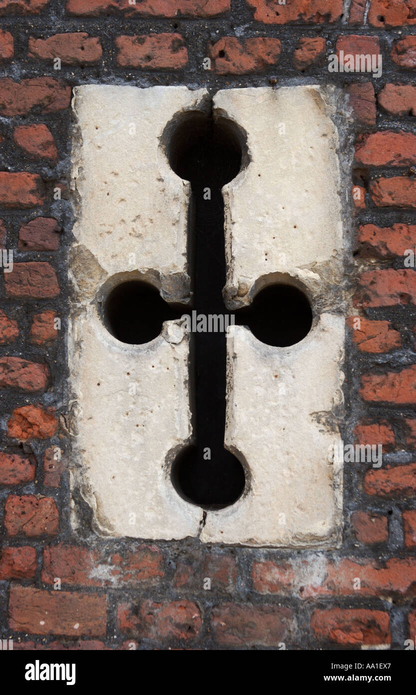cross window hampton court Stock Photo - Alamy