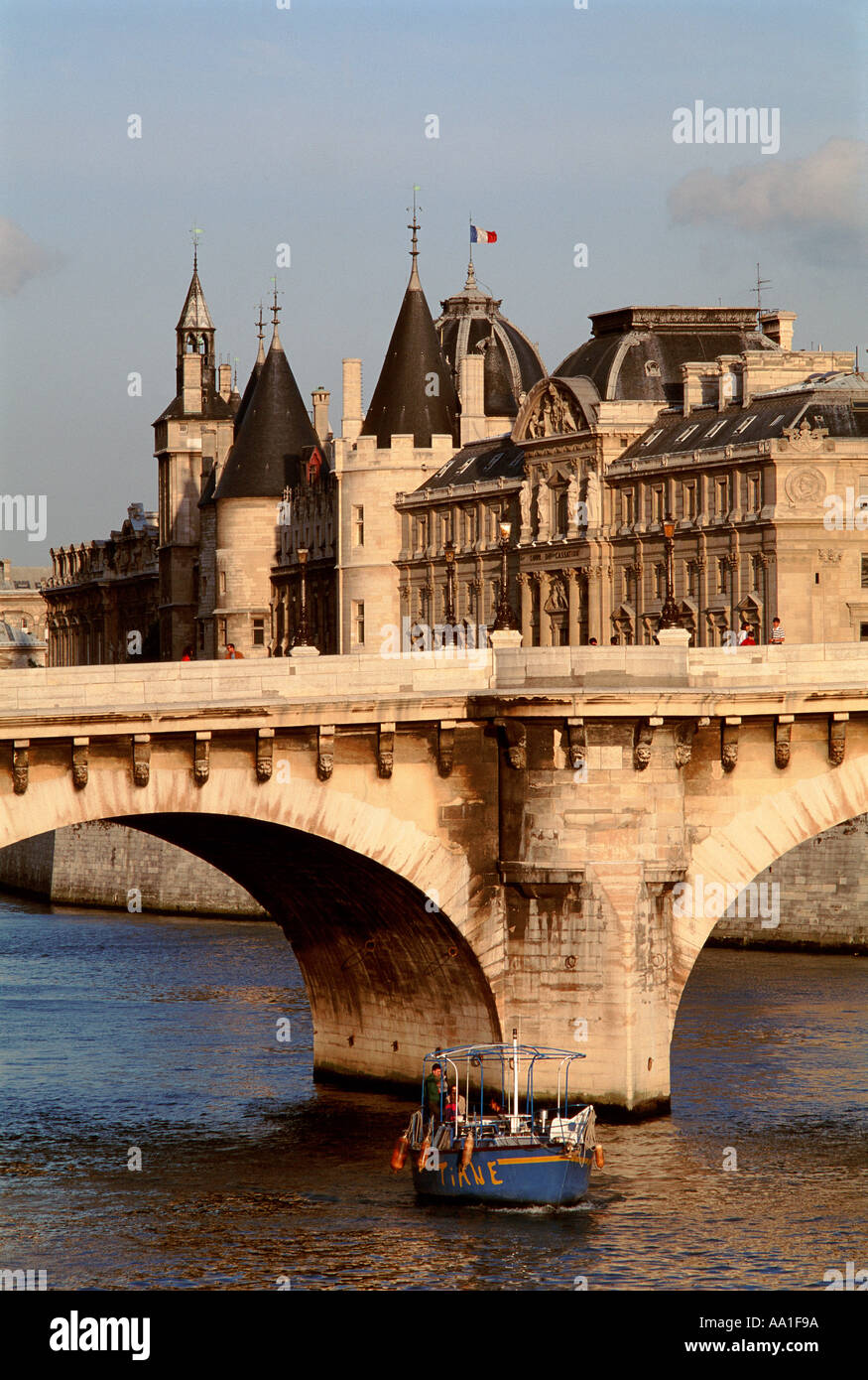 Paysage de palais hi-res stock photography and images - Alamy