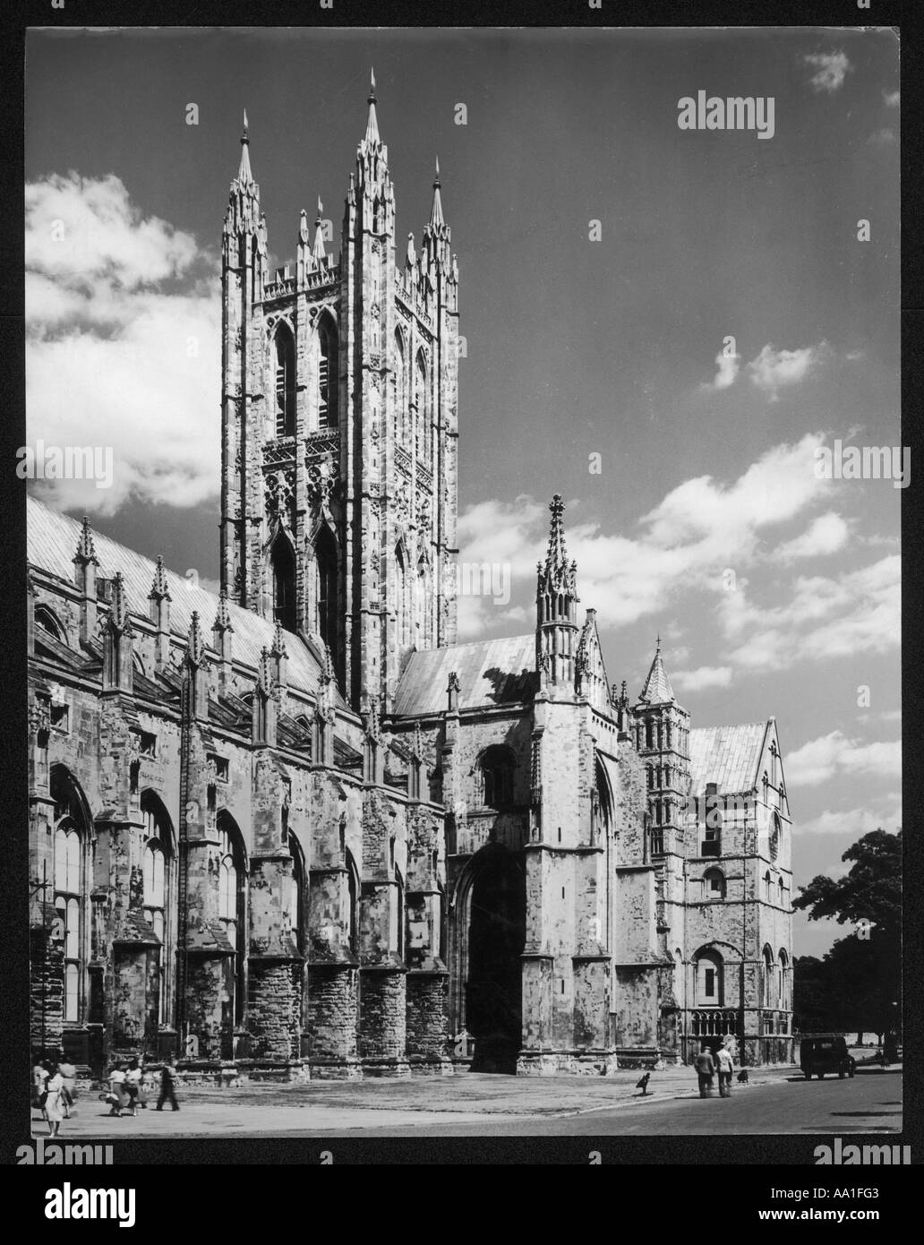 Canterbury Cathedral Black and White Stock Photos & Images - Alamy