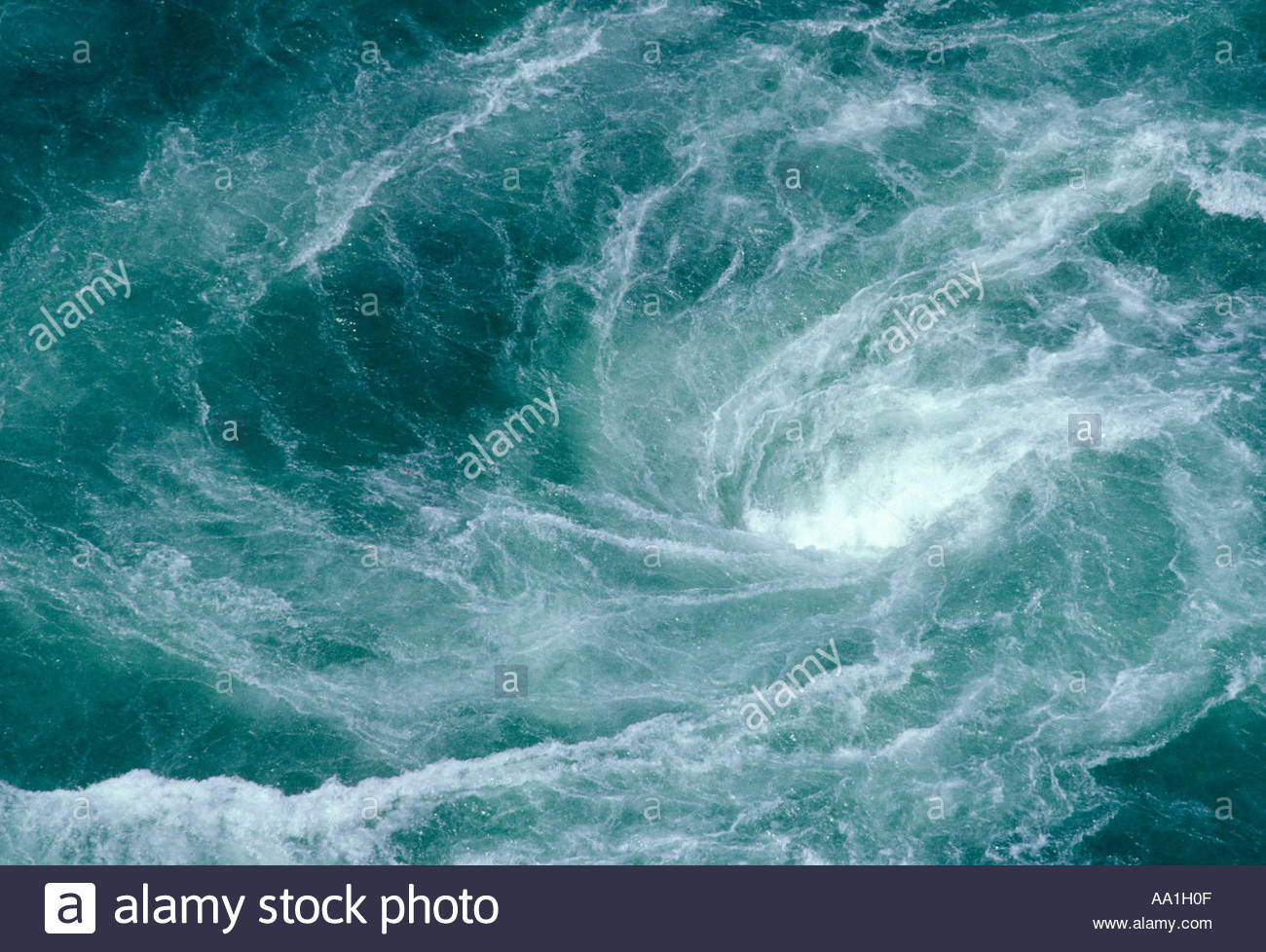 Below Niagara Falls High Resolution Stock Photography and Images - Alamy