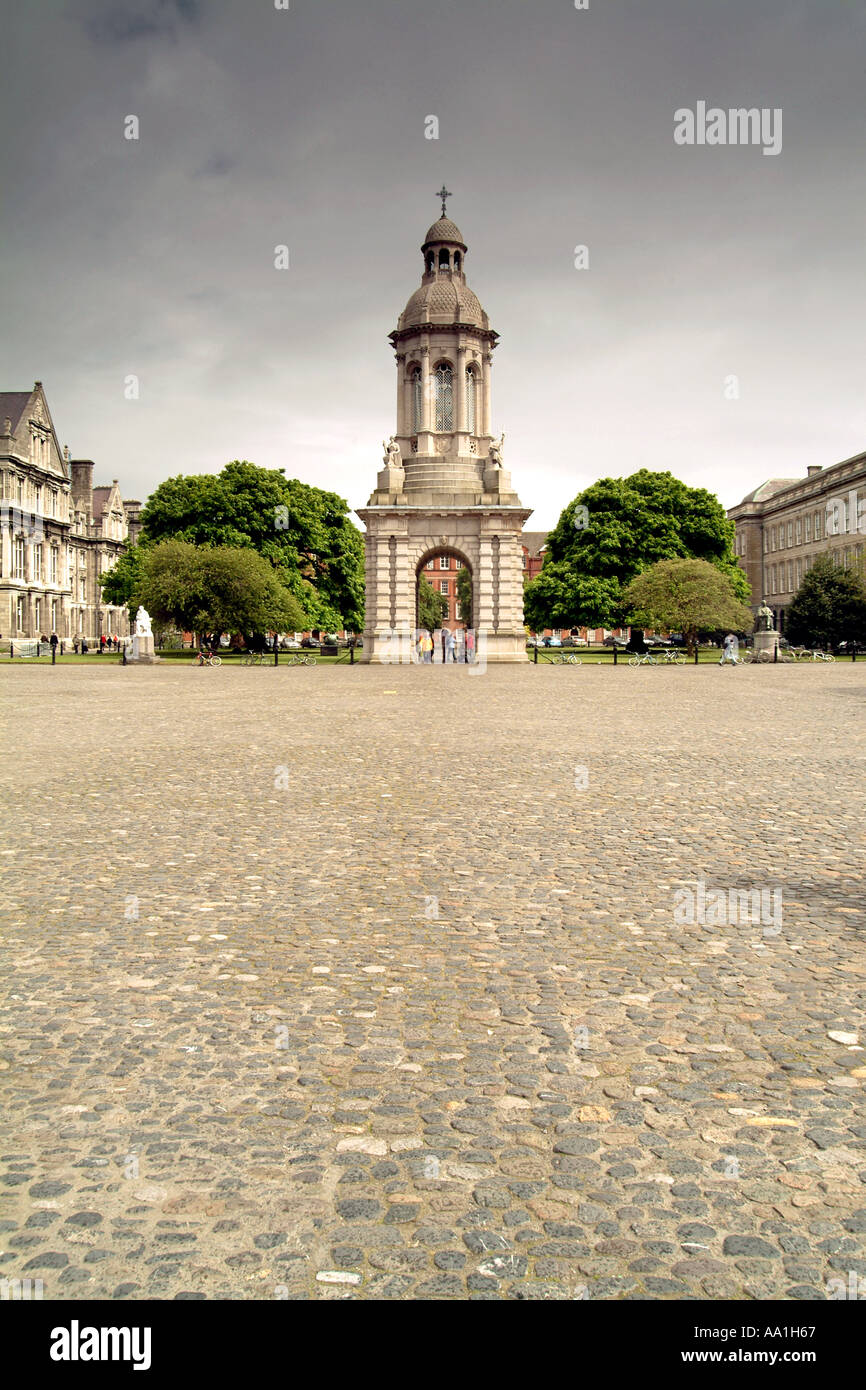 The central courtyard of Trinity College in Dublin, Ireland Stock Photo ...