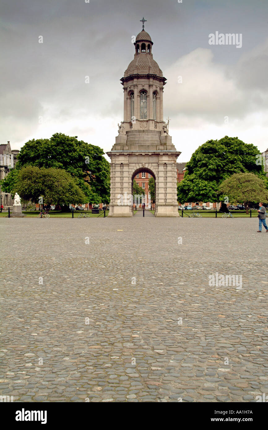The central courtyard of Trinity College in Dublin, Ireland Stock Photo ...