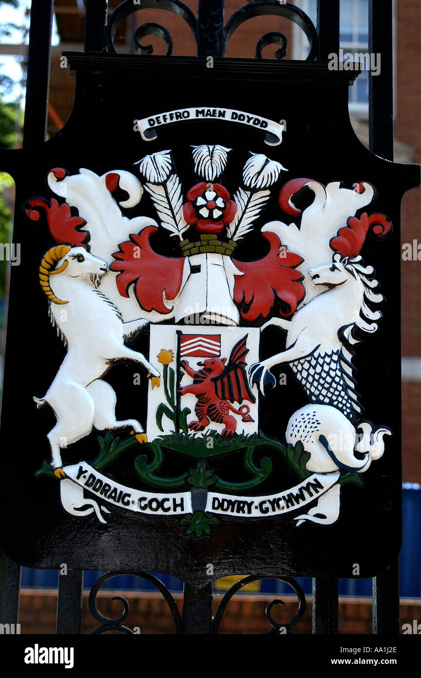 Cardiff coat of arms hi-res stock photography and images - Alamy