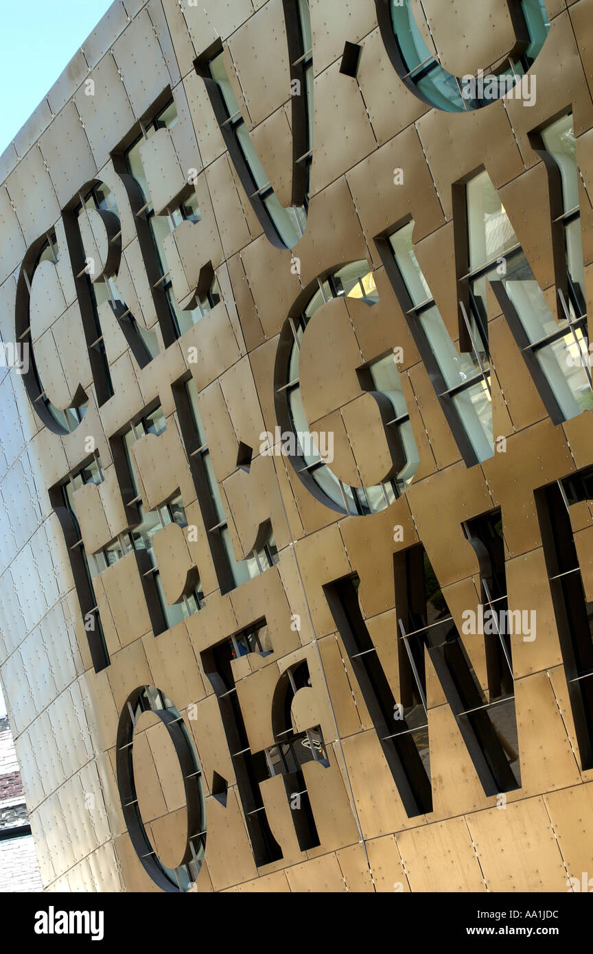 The Donald Gordon Theatre of Wales The national theatre Cardiff Bay ...
