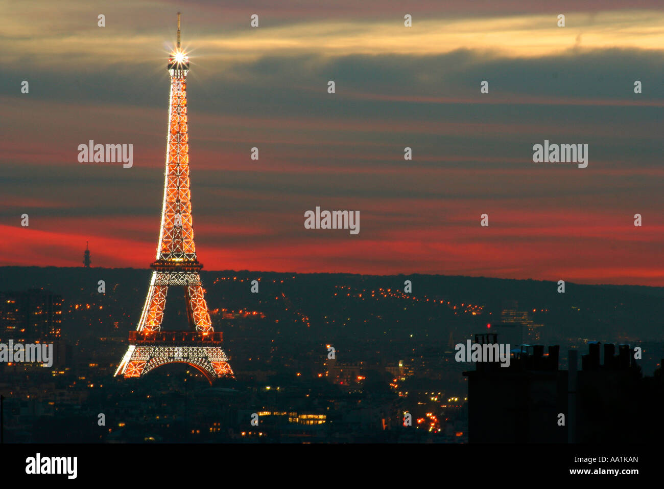 Paris Sunset Eiffel Tower Stock Photo - Alamy