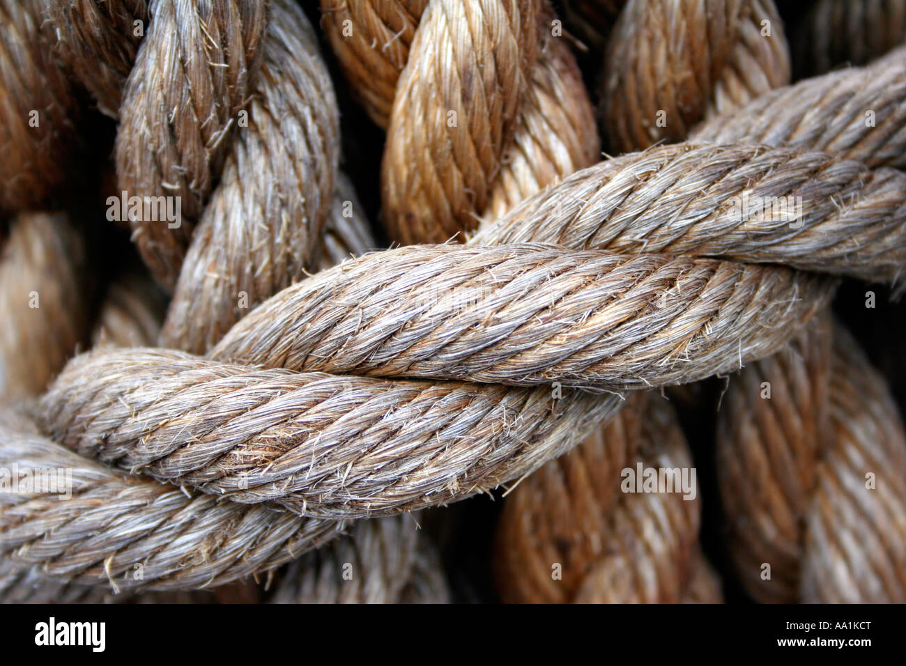Twist rope hi-res stock photography and images - Alamy
