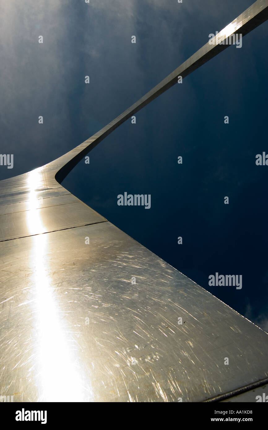 Inverted weighted catenary arch hi-res stock photography and images - Alamy