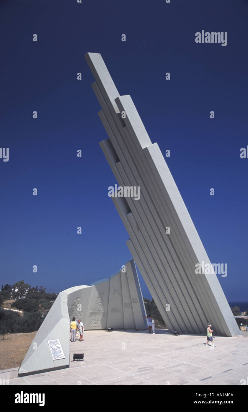 NORTH CYPRUS Turkish memorial to the 1974 invasion Stock Photo - Alamy