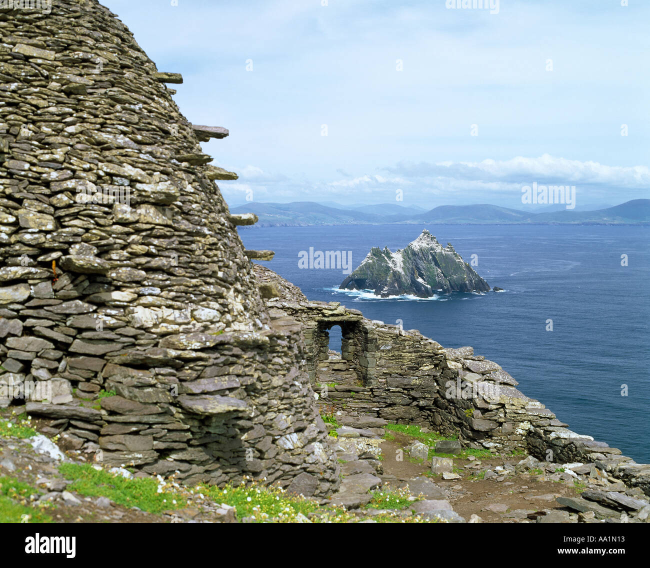skellig michael, the skelligs, iveragh peninsula, county ring of kerry ...