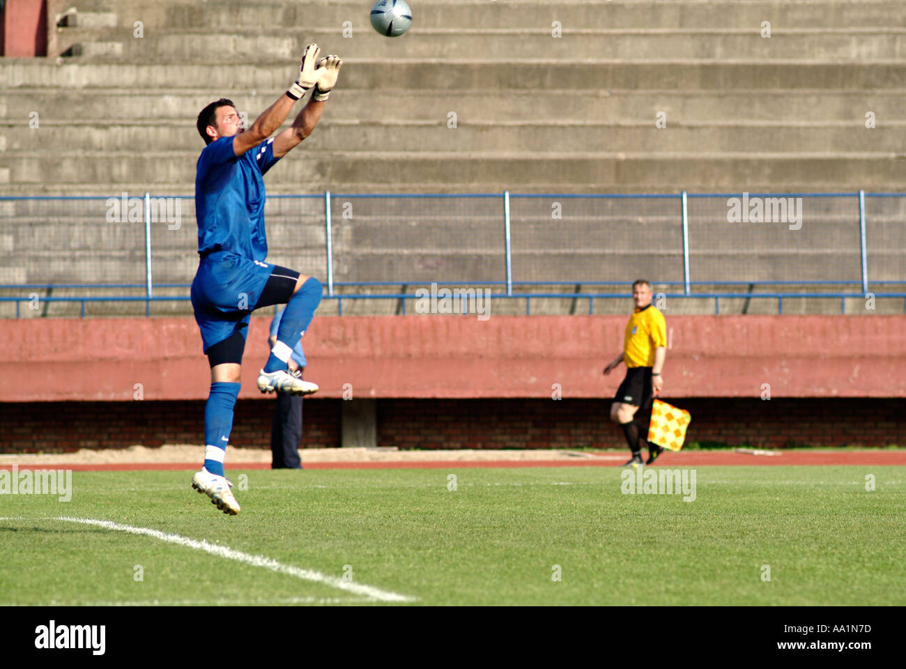 A goalkeeper and footballer hi-res stock photography and images - Alamy