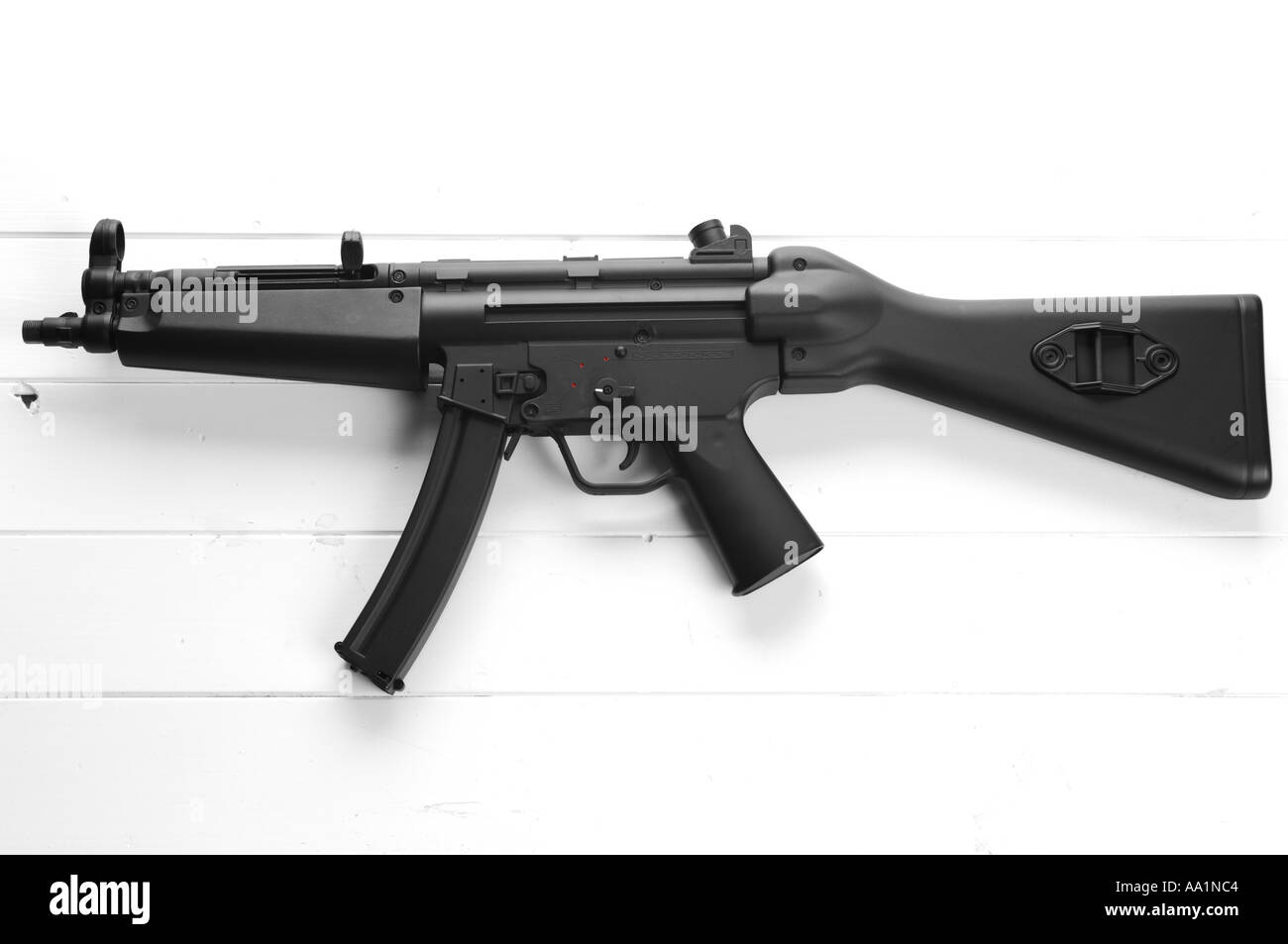 Mp5 Gun Stock Photos & Mp5 Gun Stock Images - Alamy