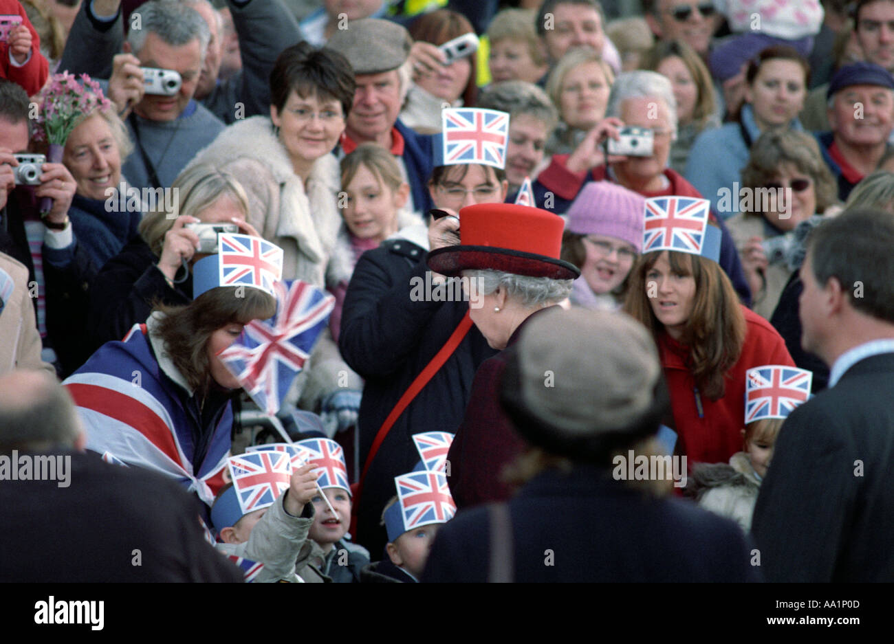 Queen elizabeth crown happy hi-res stock photography and images - Alamy