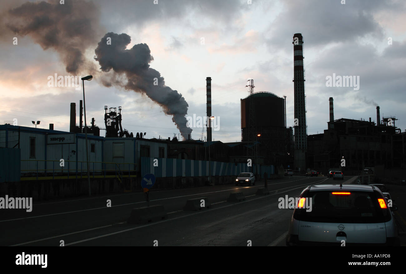 Steelmaking factory hi-res stock photography and images - Alamy