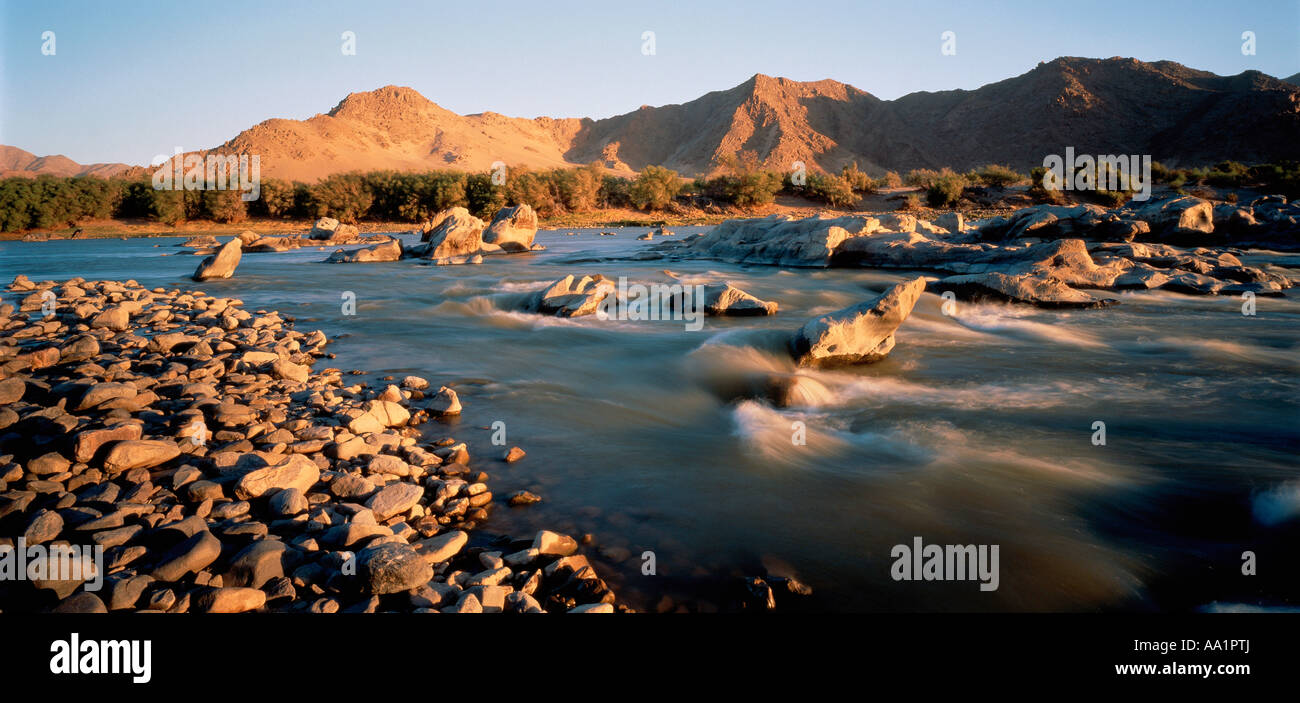 Orange River on South African And Richtersveld Border, Namibia Stock ...