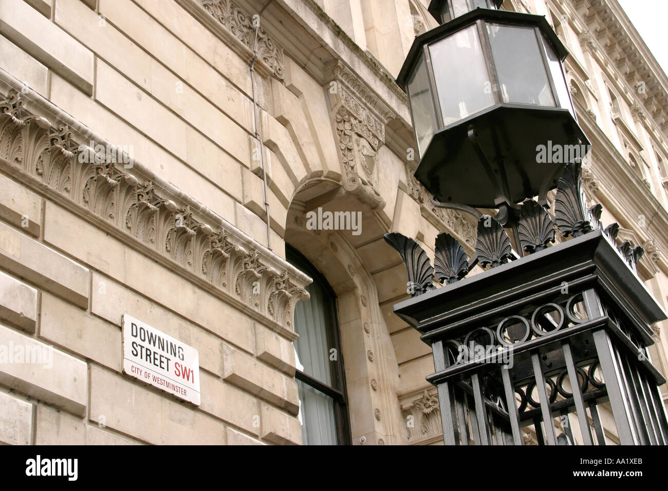 Downing Street Sign Stock Photo - Alamy