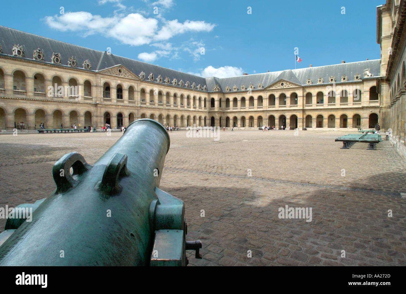Courtyard of La Musee de l'Armee (Army Museum), Les Invalides, Paris ...