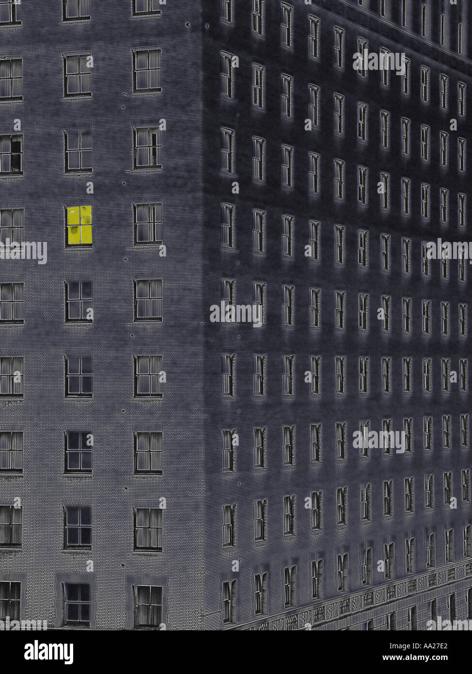 Lit building in the dark hi-res stock photography and images - Alamy