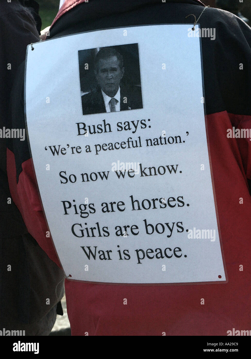 Iraq war march london 2003 hi-res stock photography and images - Alamy