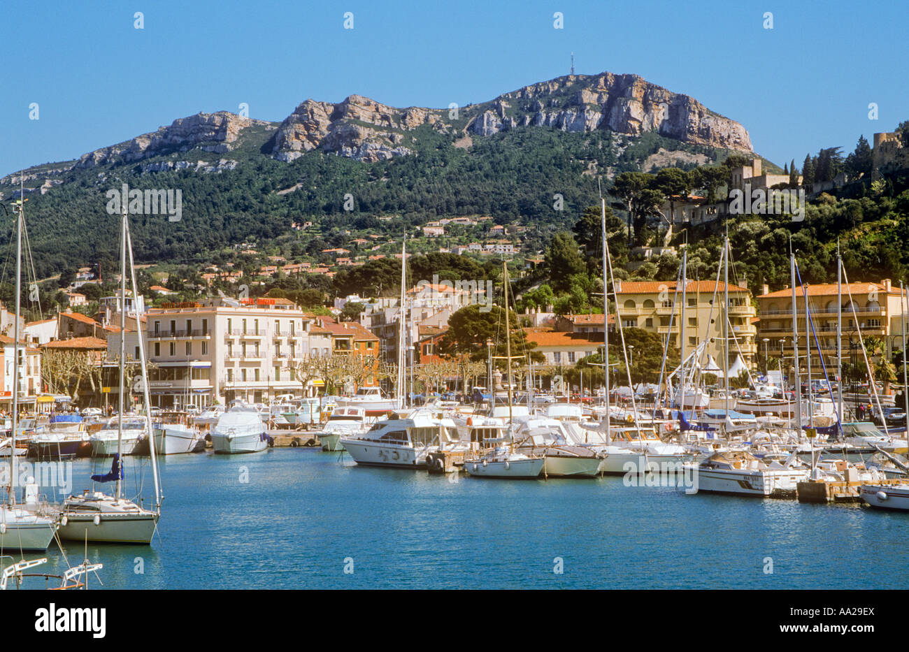 Cassis Harbour/Harbor, Provence, France Stock Photo - Alamy