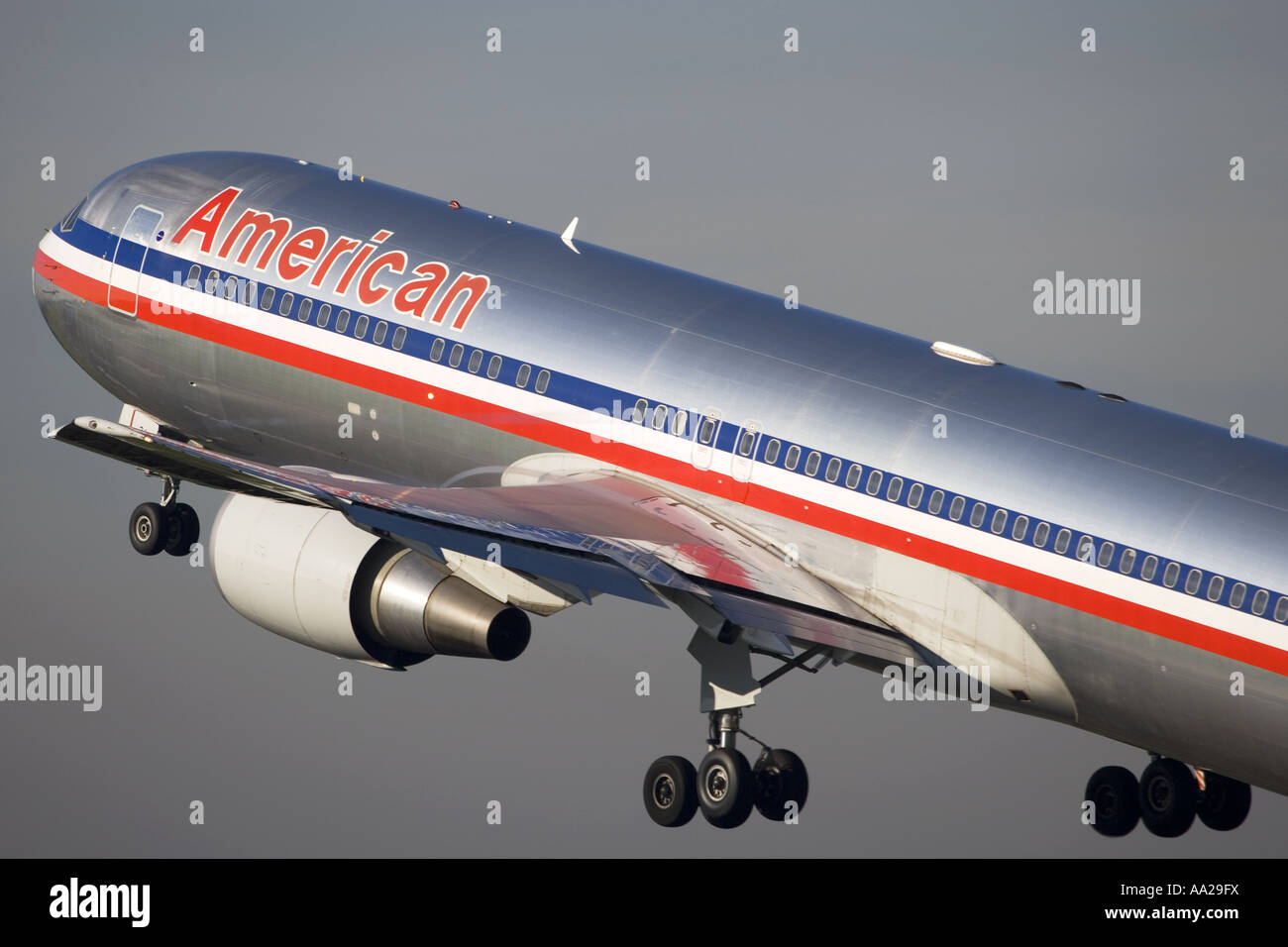 American Airlines Boeing 767 taking off Stock Photo - Alamy