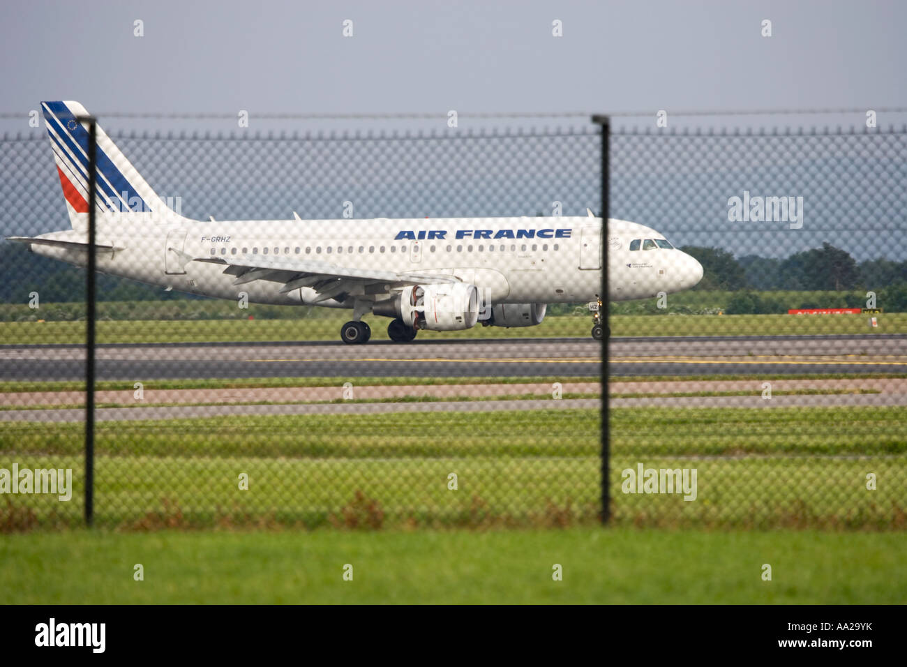 Air France Airbus A320 behind a fence Stock Photo - Alamy