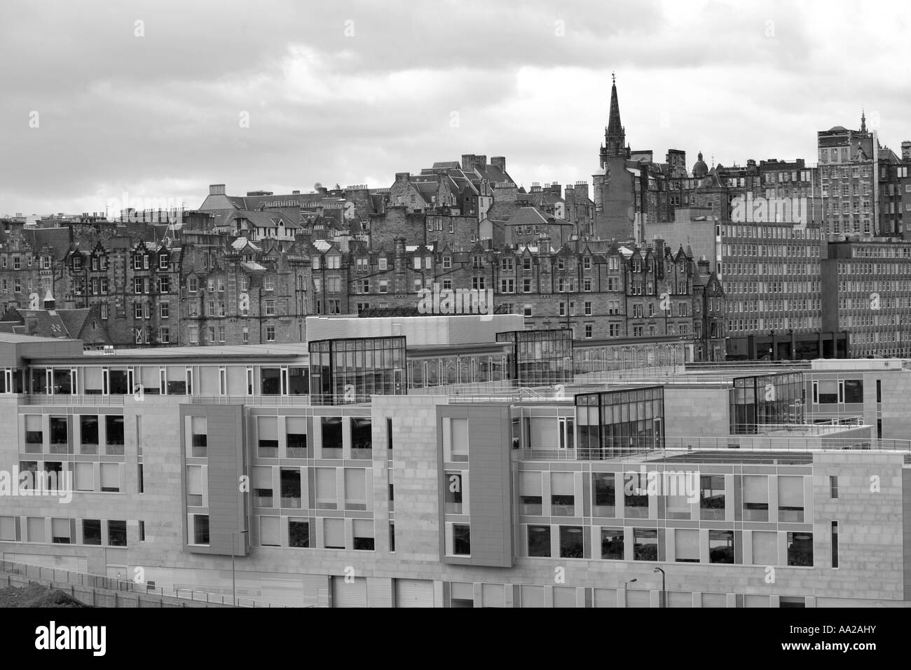 Edinburgh city centre buildings Stock Photo - Alamy