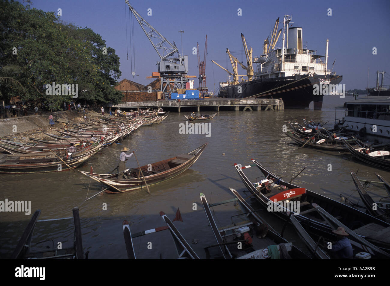 BURMA Myanmar Rangoon Yangon Docks Stock Photo - Alamy