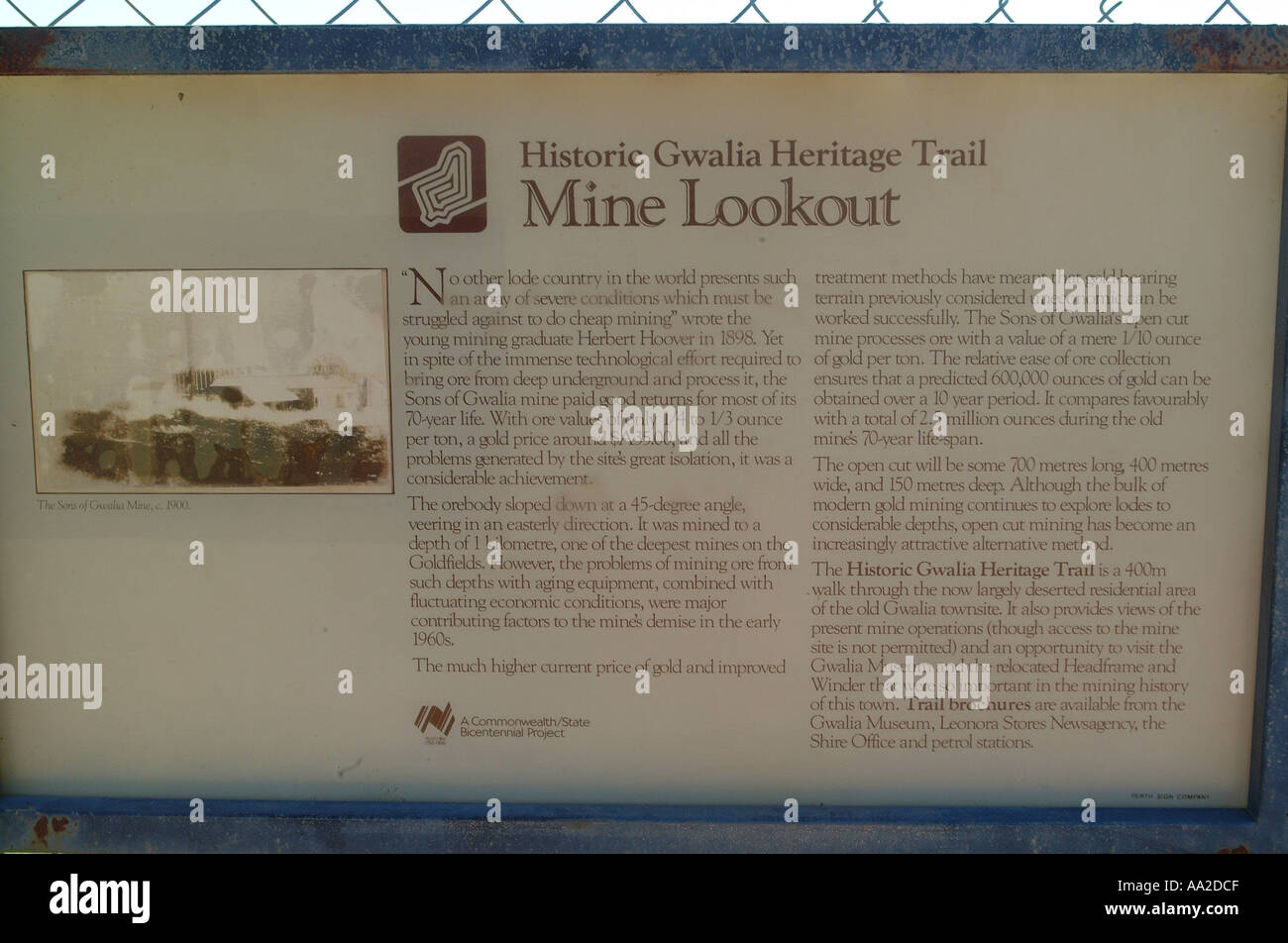 Mine lookout sign and information board, Gwalia, Western Australia ...