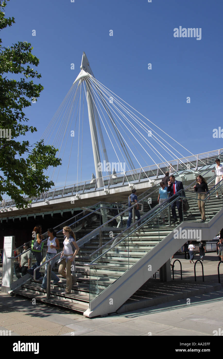 Golden Jubilee Bridge London England UK Stock Photo - Alamy
