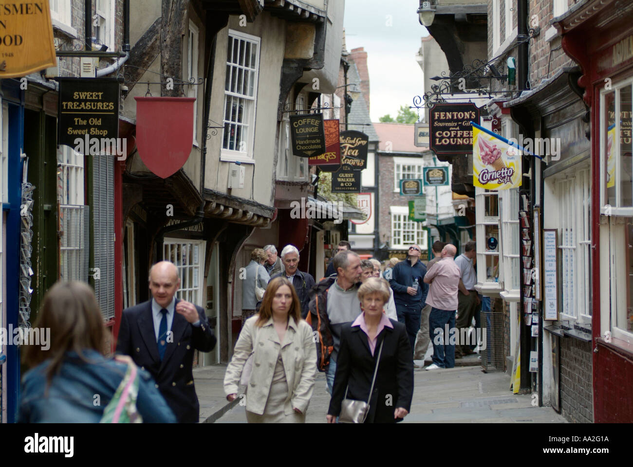 historic york shambles old fashion street in york north yorkshire ...