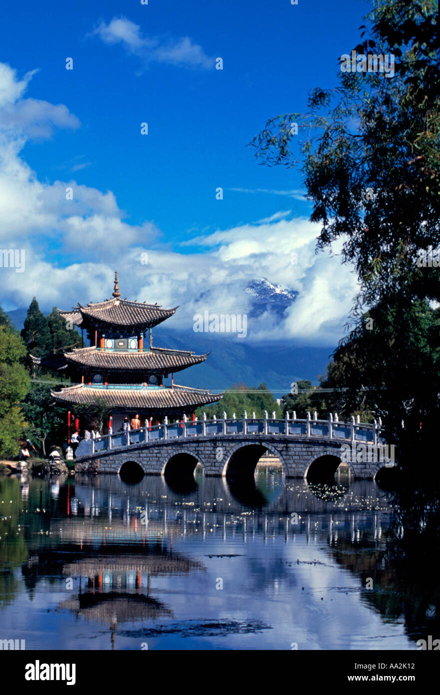 Five Phoenix Wufeng Temple at Black Dragon Pool Park Lijiang Yunnan ...