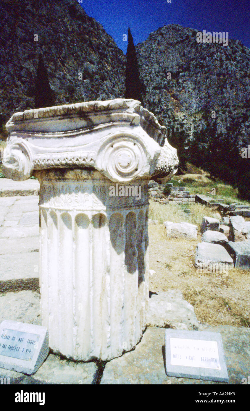 Delphi amphitheatre hi-res stock photography and images - Alamy