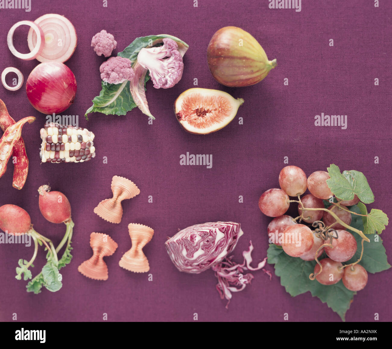 Material vegetable pasta onion hi-res stock photography and images - Alamy