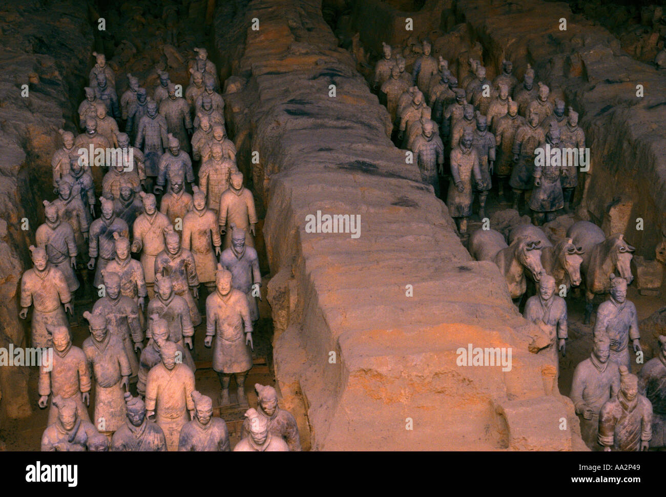 Terracotta Army, Terracotta Warriors, life-size statues, funerary art ...