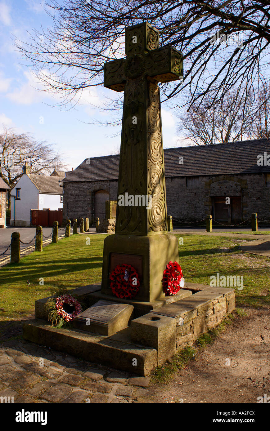 Castleton war memorial hi-res stock photography and images - Alamy