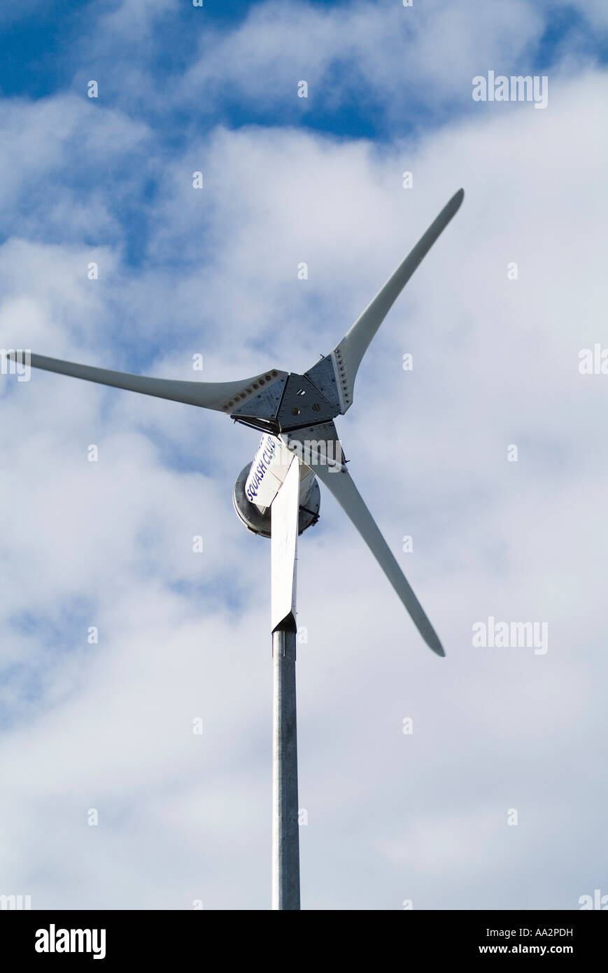 Rotating windturbine hi-res stock photography and images - Alamy