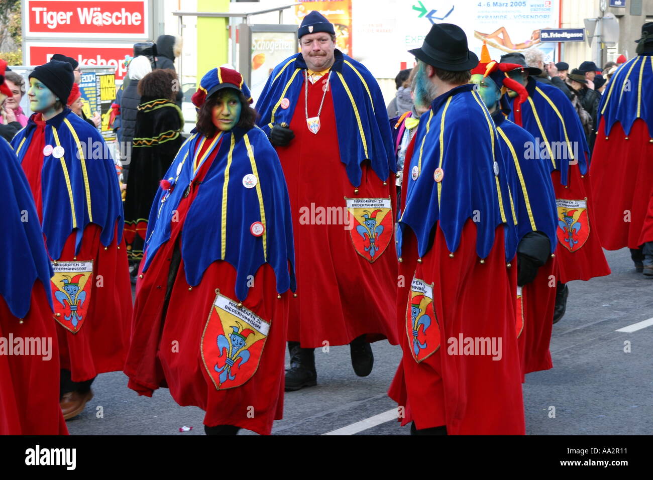 Vienna austria street musicians hi-res stock photography and images - Alamy