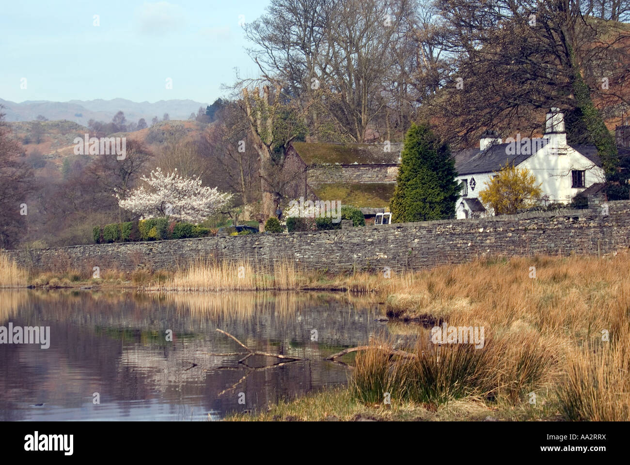Nab cottage hi-res stock photography and images - Alamy